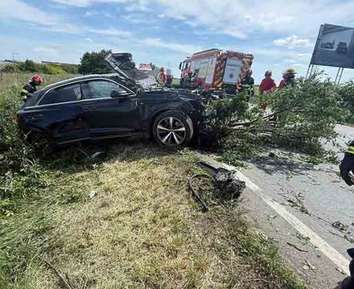 Accident pe centura Aradului: a intrat cu mașina într-un pom și l-a ...